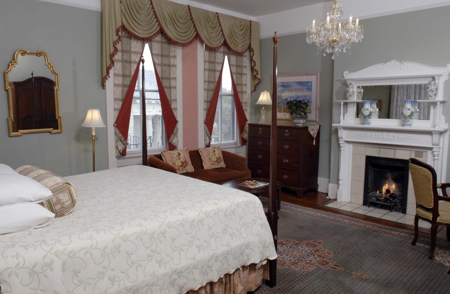 Savannah Inn | Foley House Inn | Historic District
